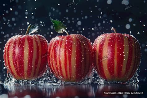 Ai创作图红露苹果 高清小苹果 水果合成效果 水珠苹果 创意红苹果 带水珠的苹果 有水珠的苹果 红色水晶苹果 Tif水果高清 红苹果水晶富士 瑞雪苹果高清图 失水的苹果 瑞雪苹果主图 小苹果黑