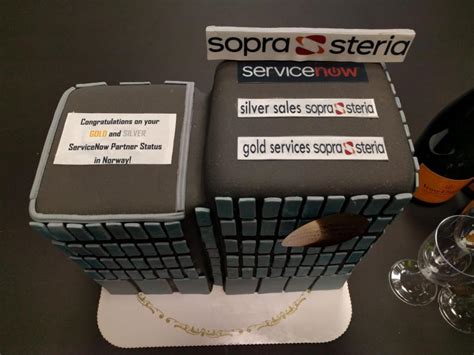 Anders Figenschow On Linkedin Nice Cake From Servicenow Today