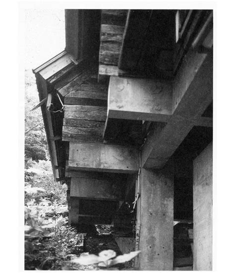 Inhabiting A Three Dimensional Grid The Railway Sleeper House SOCKS