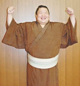 足立朝日 Blog Archive 初の足立区人関取誕生 玉ノ井部屋富士東十両昇進