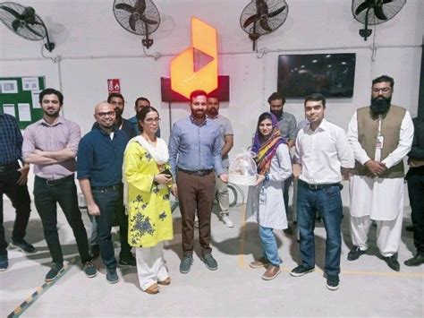 Hamna Malik On Linkedin Darazpakistan