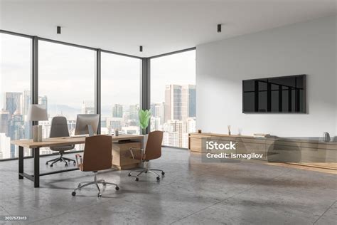 창문 근처에 업무용 책상이 있는 사무실 인테리어 Pc 데스크탑 및 서랍의 코너 모습 0명에 대한 스톡 사진 및 기타 이미지 0명 3차원 형태 가구 Istock
