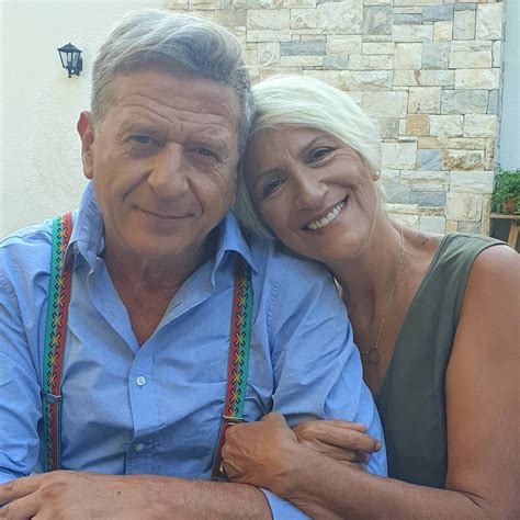 Καίτη Κωνσταντίνου Ο Κώστας Κόκλας αποχαιρετά την Σωσώ από τα Εγκλήματα