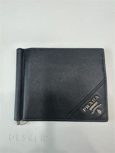프라다 머니클립지갑 당근 중고거래