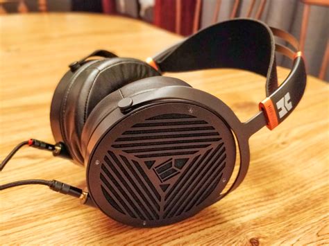 Monolith M1070 Over Ear Open Back Planar Headphones Headphone Reviews And Discussion Head