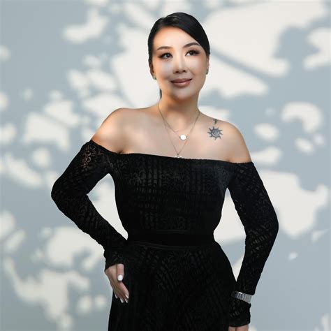 Saruul … Эхлээд үүнийг дуусгаадхая эхлээд түүнийг амжуулаадхая юуны түрүүнд тэрний ард