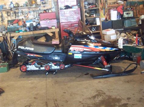 2001 Polaris Xcsp 700 And 20025 Polaris Pro X 600