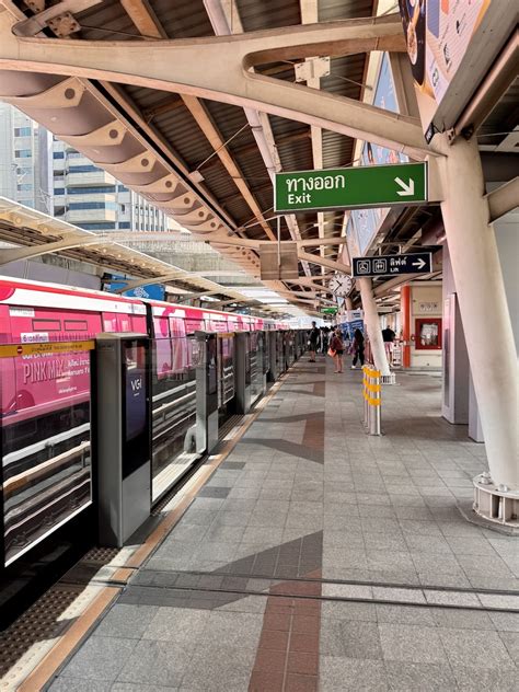 How To Bangkok Airport To City Centre In 30 Minutes 🇹🇭