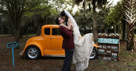 Rustic Barnyard Wedding Popsugar Love And Sex