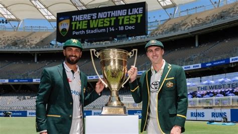 Aus Vs Pak Highlights 2nd Test Day 1 Warner Khawaja Smith Walk On