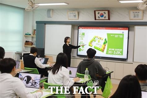 전북도교육청 스마트칠판 수업 집중도·이해도 향상 도움 전국 기사 더팩트
