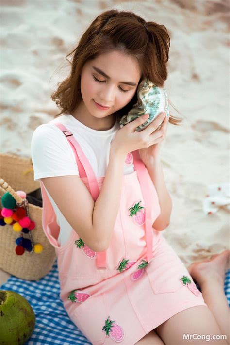 Ngoc Trinh Shows Super Hot Figure With Underwear In Hotel 28 Photos
