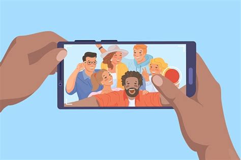 셀카를 찍는 손 휴가 여행 여행에서 미소 친구와 함께 자기 사진 사진 또는 비디오 카메라 휴대 전화 화면 스마트 폰 벡터