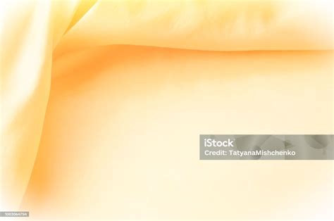 직물의 질감 배경입니다 베이지색 직물입니다 세피아 파스텔 노란색 크림 베이 지 색조에 실크 직물 벽지 질감 배경 패턴 사랑 스러운 천연 실크 질감된 섬유 0명에 대한 스톡