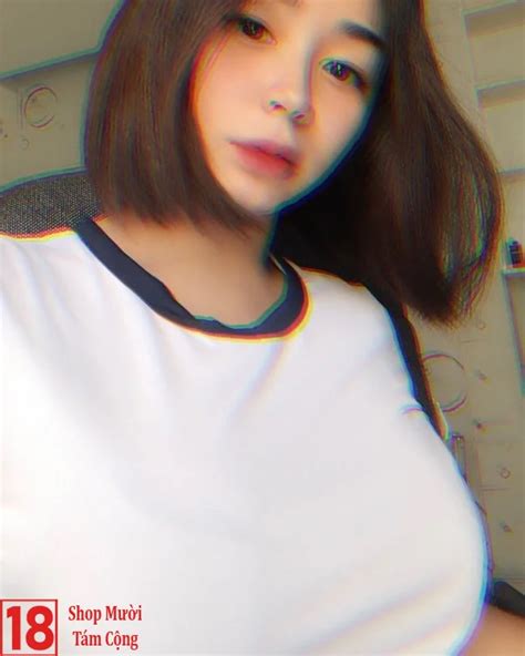 Nh G I Xinh Khoe Show V P Ng C To Kh Ng Nh T