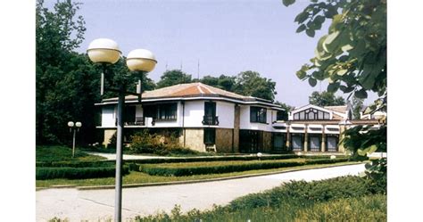 Продават резиденция на Тодор Живков на търг