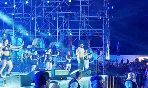 محمد رمضان يختتم حفل العلمين بـنمبر وان ويخاطب سيدة من جمهوره شايف