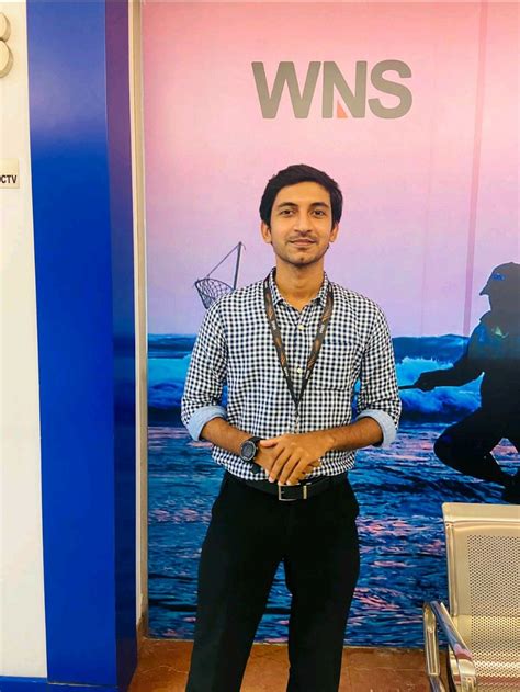 Happy Work Team Colleagues Rassan Batcha