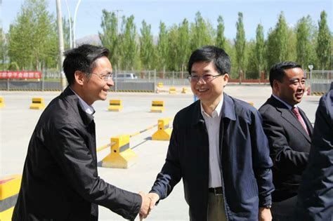 浙江省政协副主席郑继伟看望我校援青干部