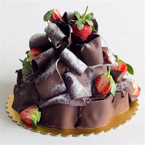 Pasticceria Papa Classic Profiterole Cake With Strawberries