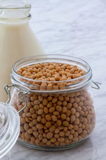 Almond Milk Vs Soy Milk The Advantages And Disadvantages Of These Milk Alternatives Natural Wire
