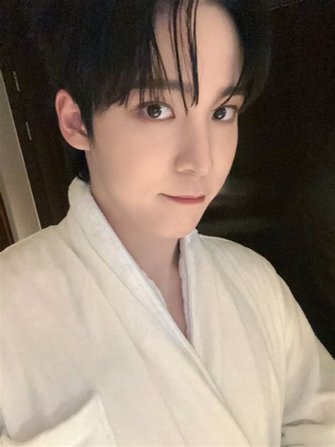 ATEEZ 에이티즈 on Twitter 윤호 티니 잘자 ATEEZ 에이티즈