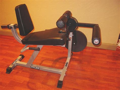 Leg Extension And Seated Leg Curl Machine Valor Fitness CC 4