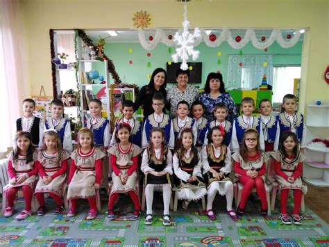 Бъдни вечер в групите Ален Мак Мики Маус Дъга и Слънце Детска градина №4 Чуден Свят