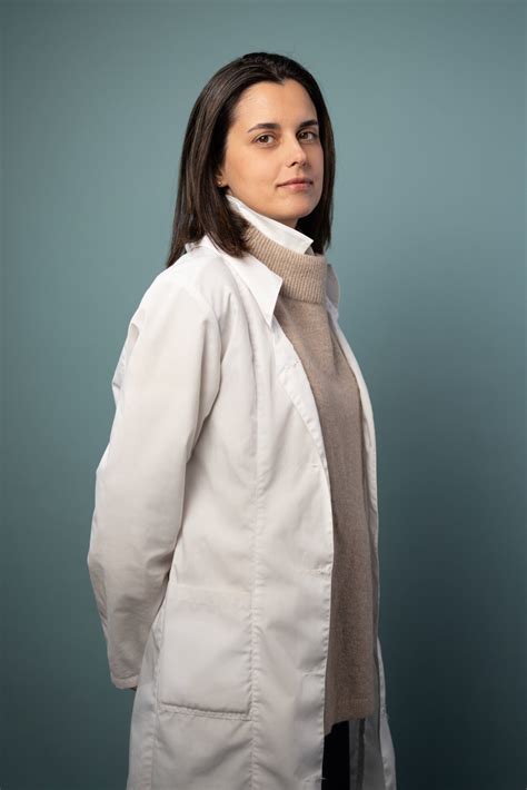 Д р Констанца Нейкова