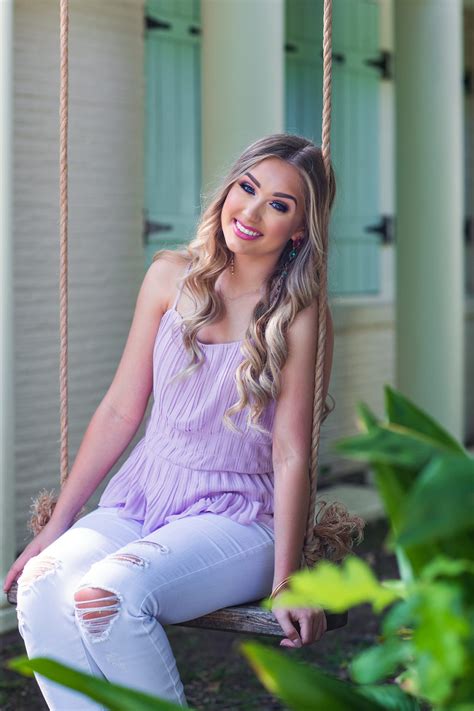 Elise Senior Pictures Central