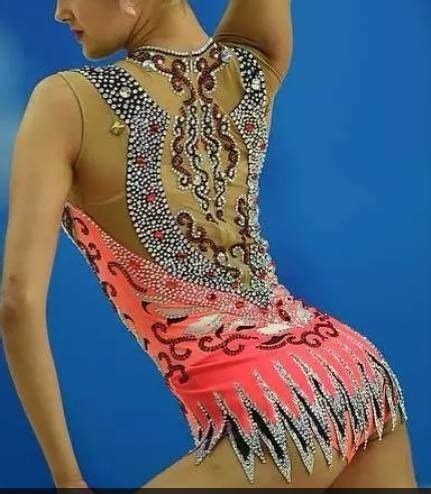 Retro body !! Anche il retro è importante :) | Vestiti pattinaggio ...