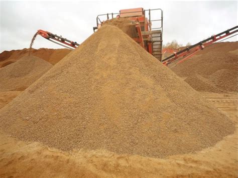 Продажа песка и щебня в Москве и области, купить с доставкой