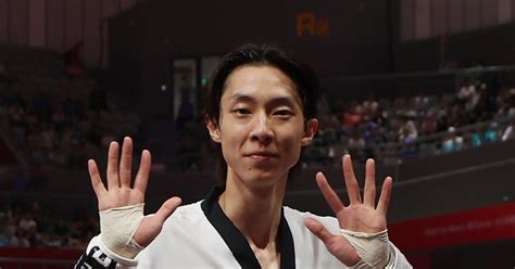 태권도 장준 금빛 발차기…요트는 금메달 예약