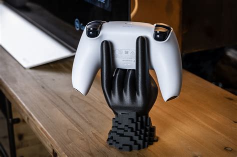 Hand Controller Stand Mki By Holoprops Printables Store