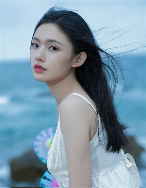 林允（jelly Lin） 林允 Jellylin 气质还是可以的！ 明星 明星意淫 明星写真 诱人 明星美腿 意淫 意淫