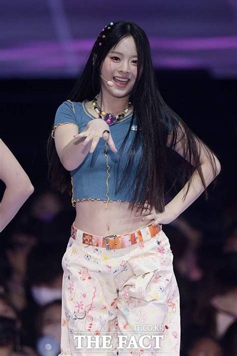 실시간 반응 안좋은 뉴진스 더팩트 무대 의상 인스티즈 Instiz 인티포털 카테고리