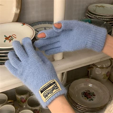 씨엘투 [5col 당일출고] 앙고라 빈티지라벨 남자 여자 방한 겨울 스마트폰터치 핑거홀 니트 장갑