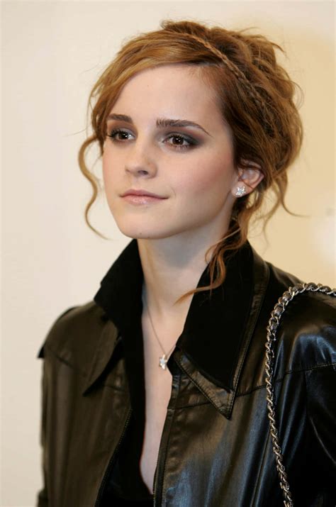 Download Elegant Emma Watson At A Fashionable Event Wallpapers Com