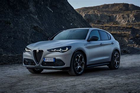 2023 Alfa Romeo Giulia And Stelvio Make Their Debuts Autobics