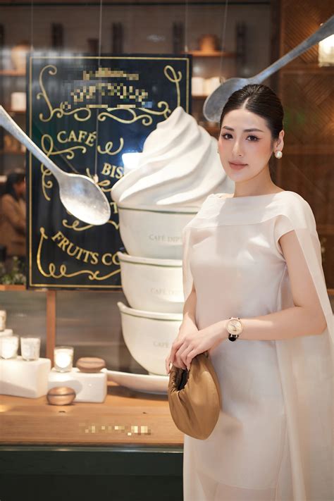 Hot Girl Mẫn Tiên Khoe Vẻ Quý Phái Trong Không Gian Ngọt Ngào Báo Dân Trí