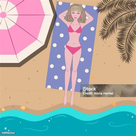 수영복을 입은 아름다운 소녀가 바다 근처 해변에서 일광욕을 하고 있다 계절에 대한 스톡 벡터 아트 및 기타 이미지 계절 관광객 노랑 Istock
