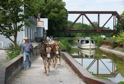 Float Back In Time On These Charming Ohio Canal Boats Canal Boat