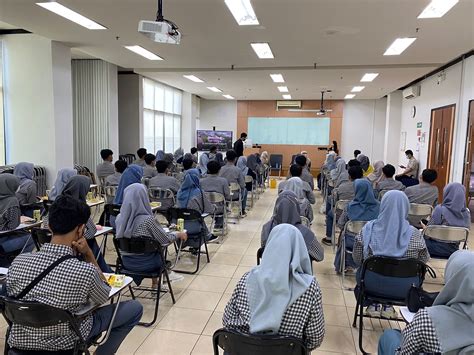 Maksimalkan Kesiapan Siswa Masuk Ui Man 1 Subang Lakukan Kunjungan Ke Fia Ui Fakultas Ilmu