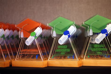 გარემოსდაცვითი ინფორმაციისა და განათლების ცენტრი „მწვანე სტიპენდიების” პროგრამა ხორციელდება