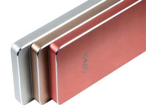 Qipack Ultra Thin Portable Wireless Charger Gadgetsin