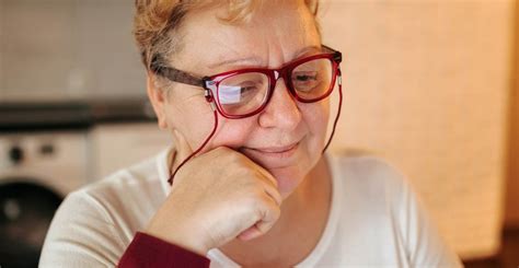 მძახალი კურორტზე უცხო კაცთან ერთად დავინახე არ ვიცი რამდენ ხანს