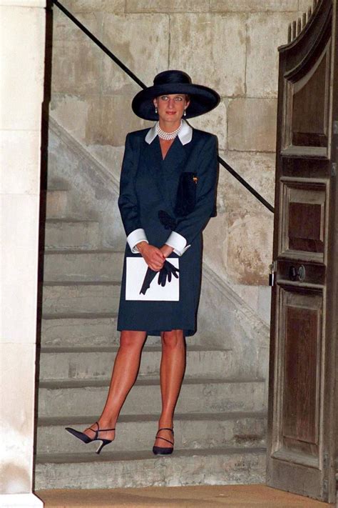 პრინცესა დიანას პრინც ჩარლზთან ქორწინების დროს ამ ნივთის ტარება ეკრძალებოდა Marao