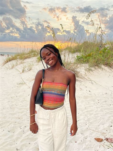 Sunset On The Beach🌞 Cozy Vacation Outfit Beach Day Outfit Aesthetic
