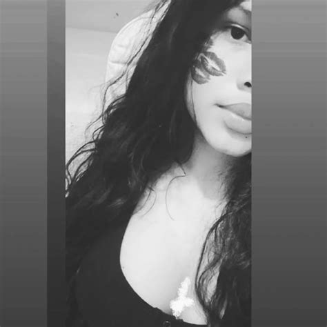 Fernanda Angie Hn Threads Say More