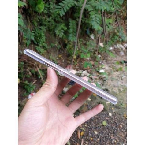 Hp Oppo F Bekas Warna Gold Ram Gb Kamera Bening Mulus Harga Murah Di Bekasi Tribun Jualbeli